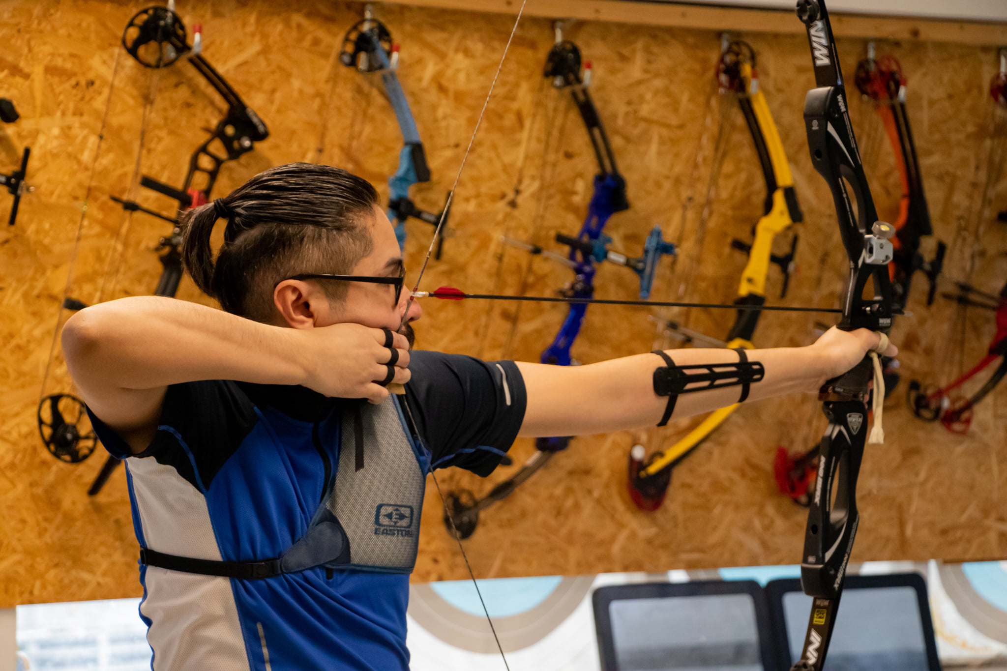 Izaar Arnar Þorsteinsson í ÍF Akur Íslandsmeistari í berboga karla ...