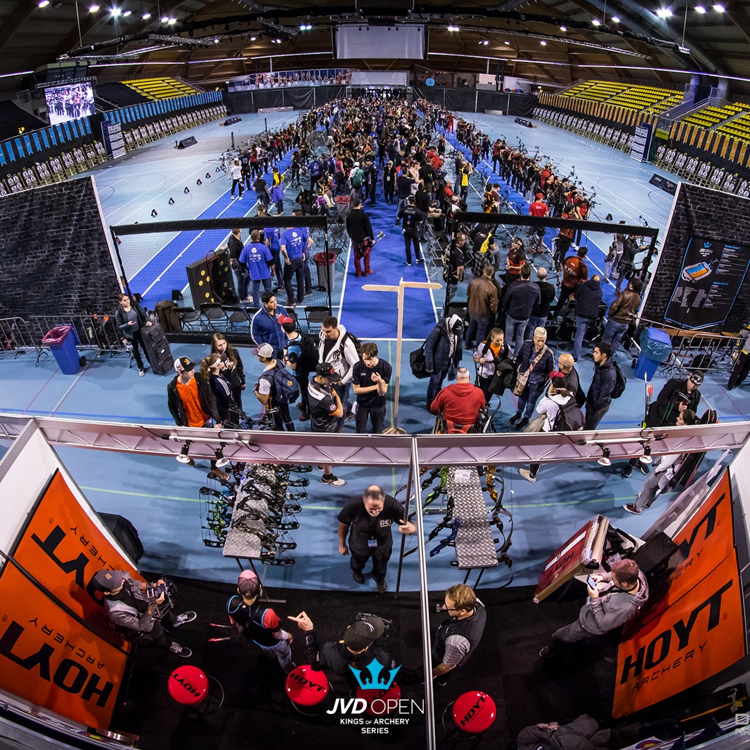 Anna og Alfreð keppa á JVD Open - Kings of Archery - Archery.is